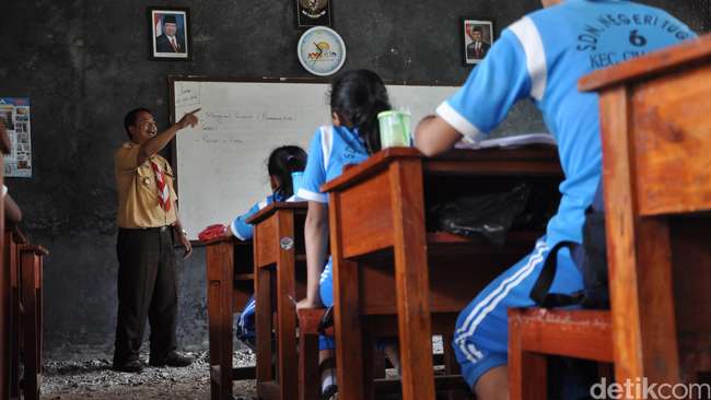 Tim Revisi Kurikulum 2013 Libatkan 11 Pakar – Universitas Terbuka