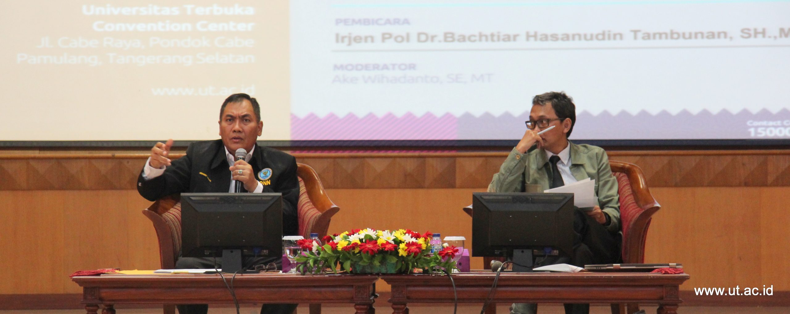 Penganugerahan UT Award dan Rektor UT Award – Universitas Terbuka