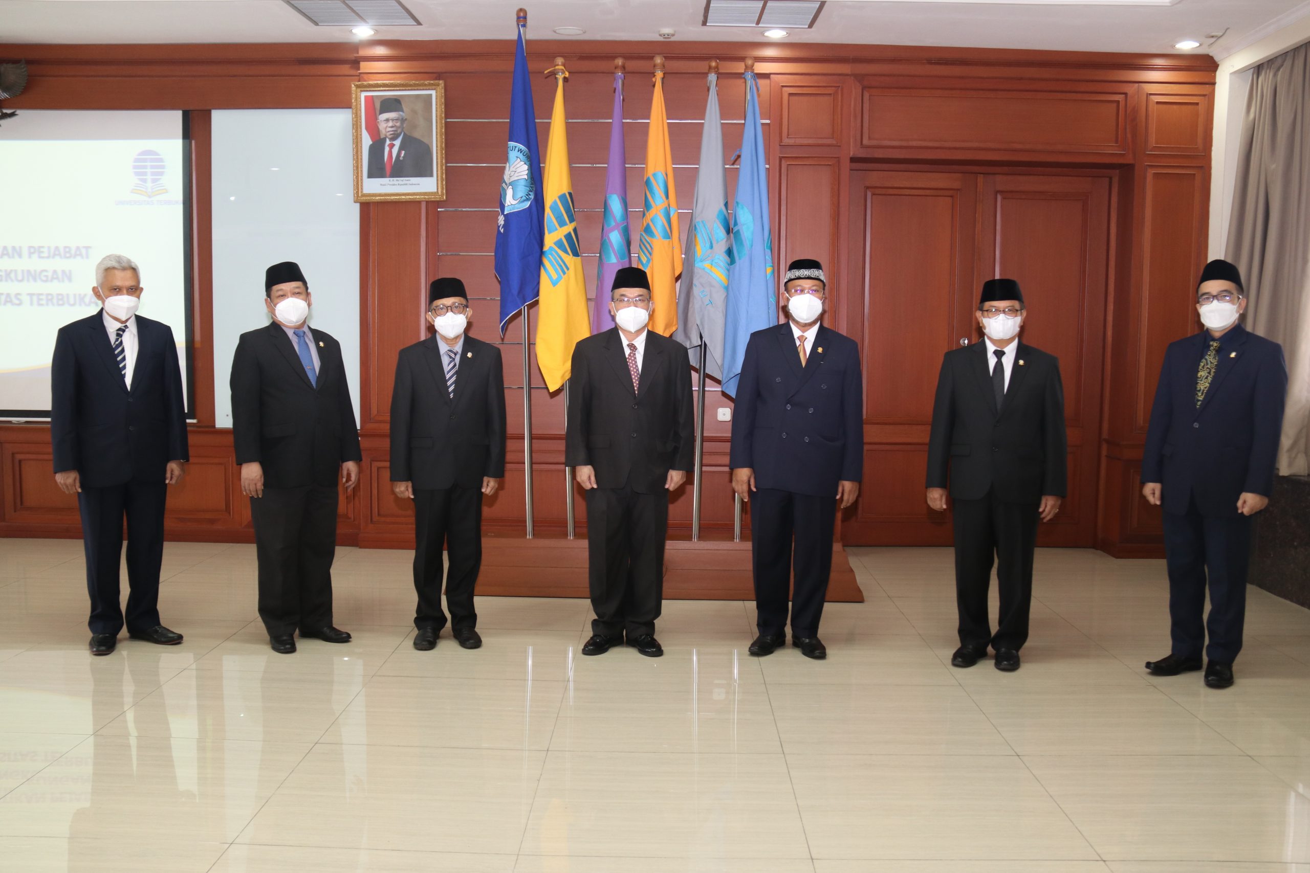 UT dan UNIGAL Menandatangani MoU untuk Membangun Kolaborasi dan Sinergi Akademik – Universitas ...