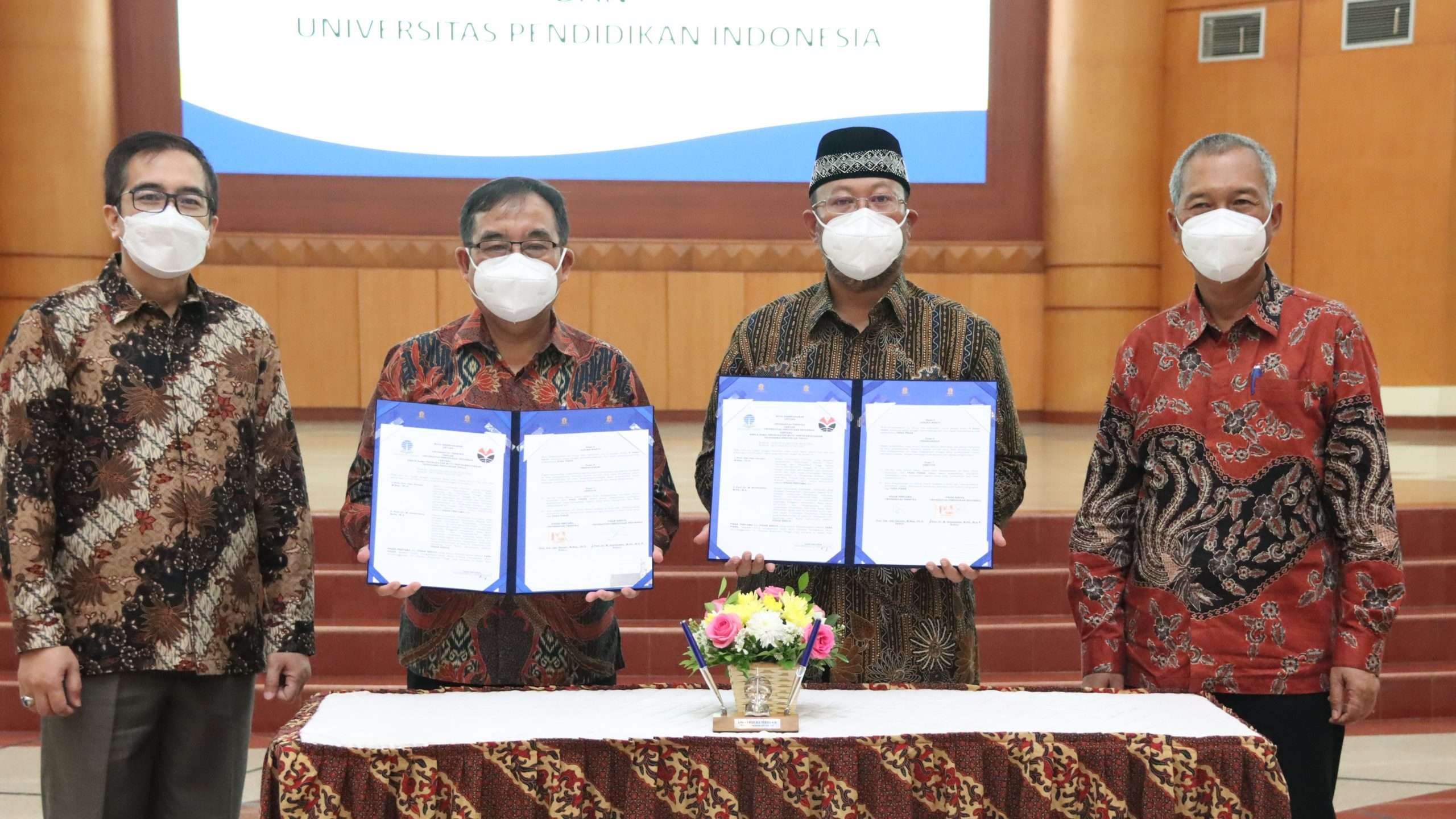 Sarasehan 5 Perguruan Tinggi PK-BLU Menuju Transformasi PTN-BH ...