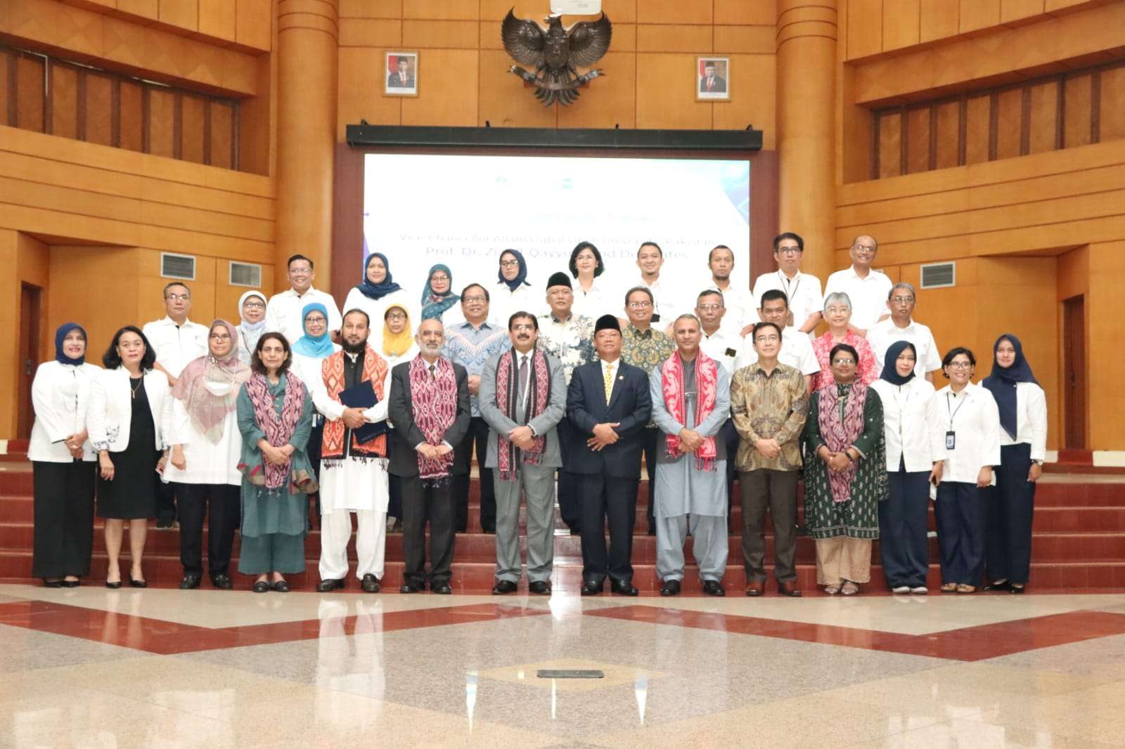 Allama Iqbal Open University (AIOU), Pakistan Kolaborasi dengan UT ...