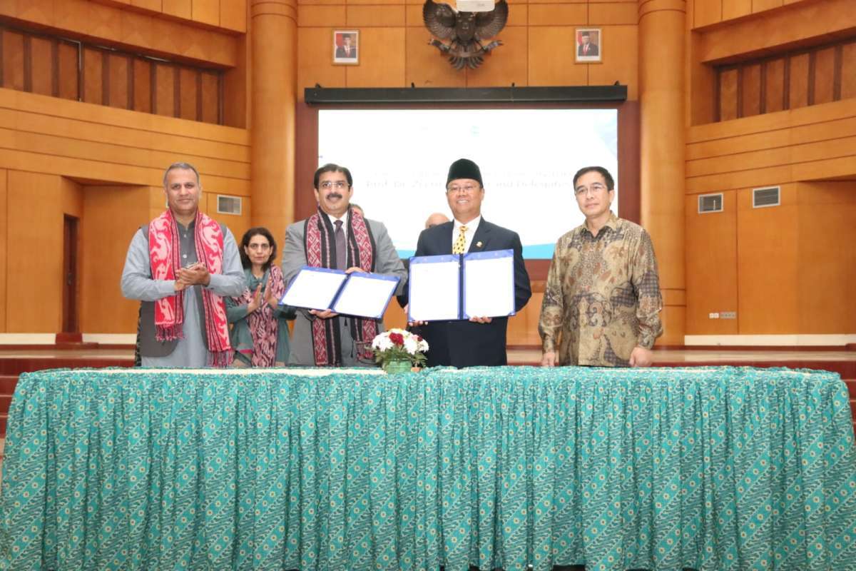 Allama Iqbal Open University (AIOU), Pakistan Kolaborasi dengan UT ...