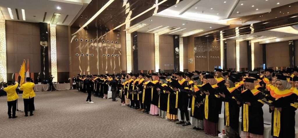 Wisudawan Terbaik UT Pangkalpinang Menginspirasi untuk Terus Berkarya ...