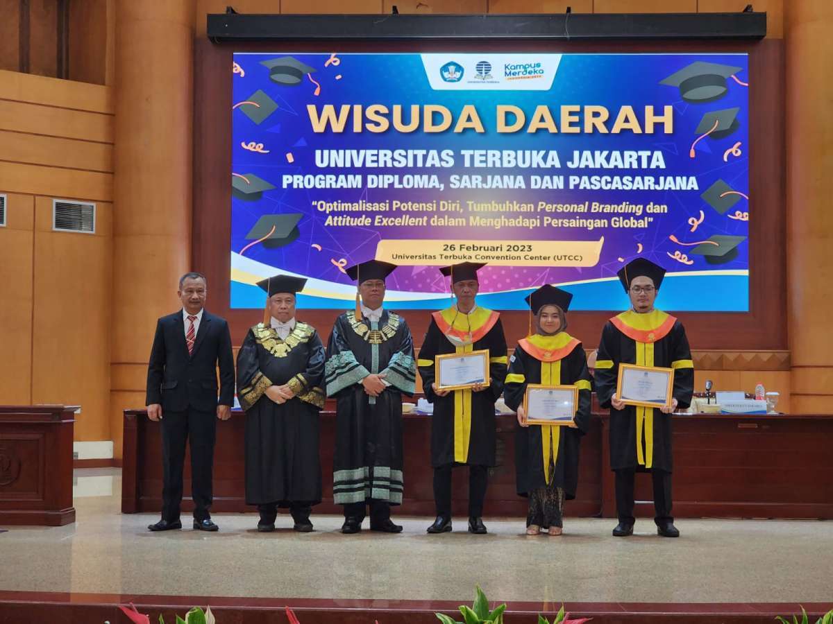 1951 Wisudawan UT Jakarta Miliki Potensi Diri yang Siap Hadapi ...