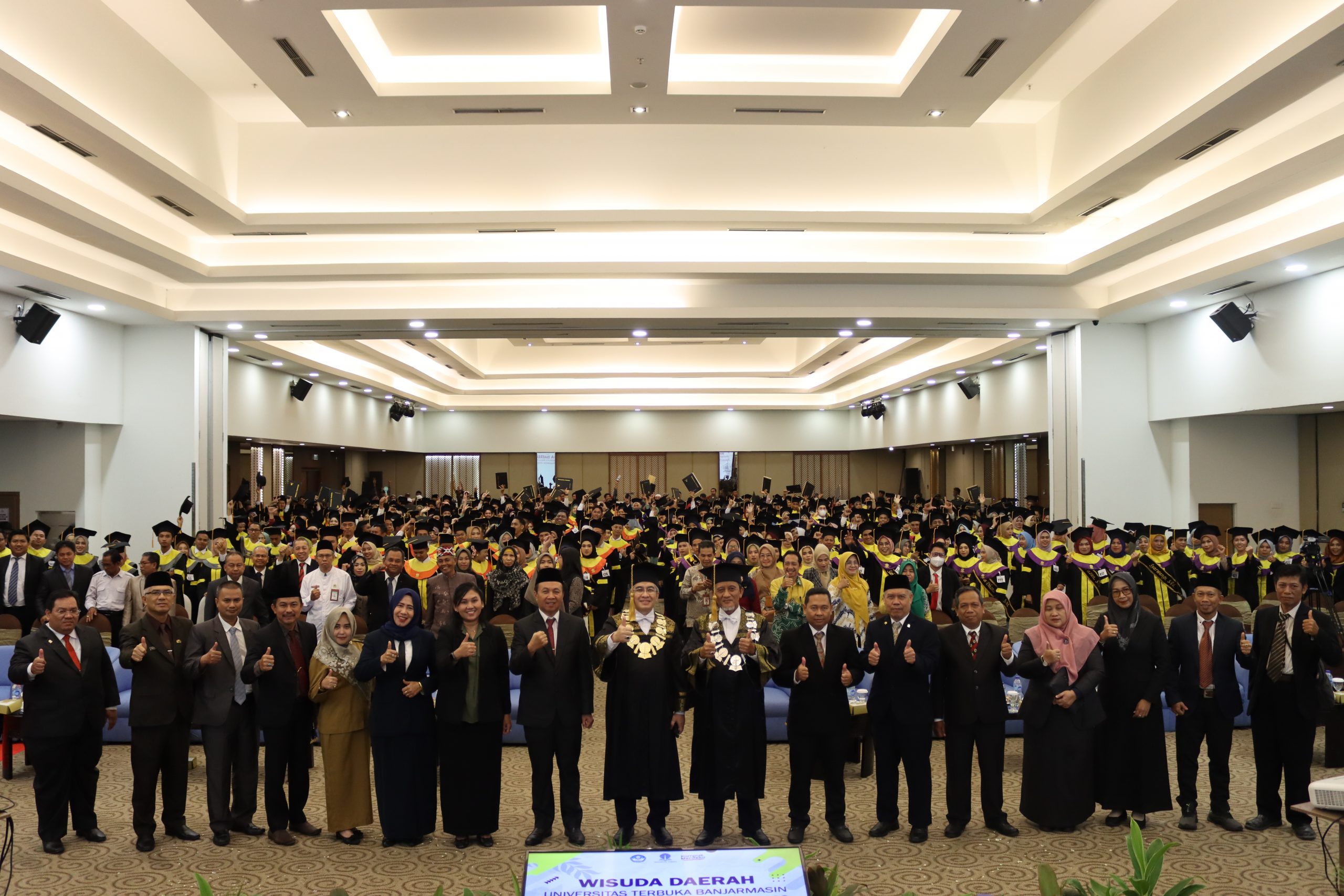 UT Banjarmasin Sukses Gelar Wisuda Tahap 1 Tahun 2023 – Universitas Terbuka