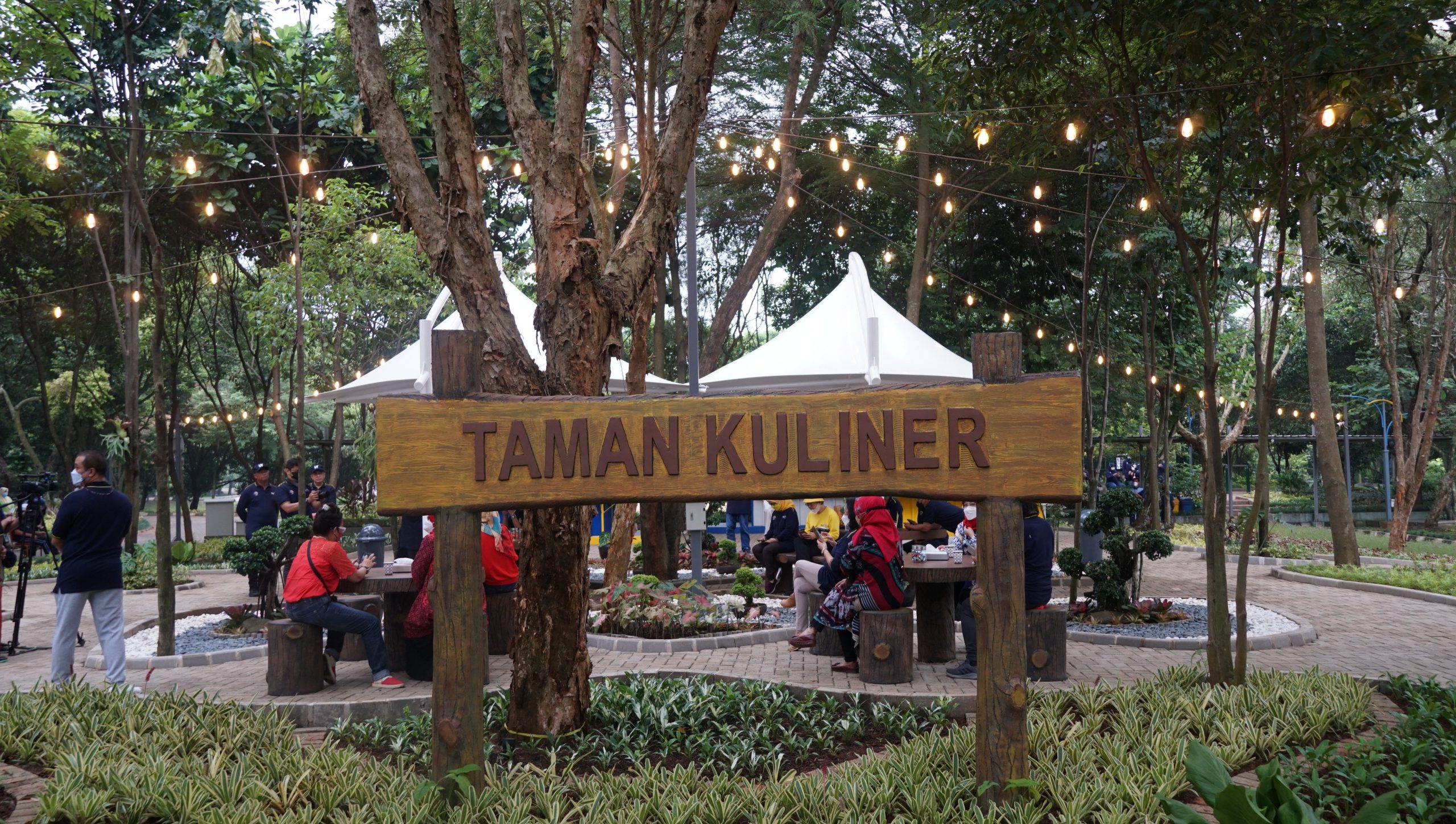 Taman Kuliner UT Pusat Resmi Dibuka – Universitas Terbuka
