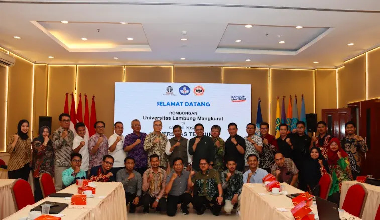 Kolaborasi Mendukung Modernisasi Tata Kelola PTN: UT dan ULM Berbagi Wawasan Digital ...