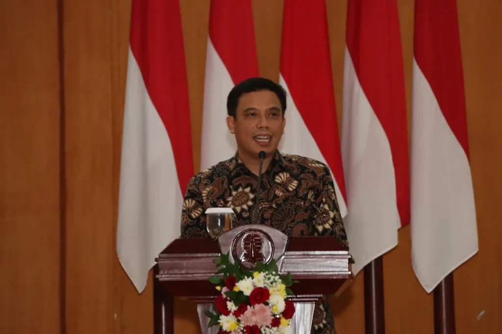 Seminar Akademik UT: Komitmen Cetak Generasi Emas Berkualitas Sampai di Tapal Batas ...