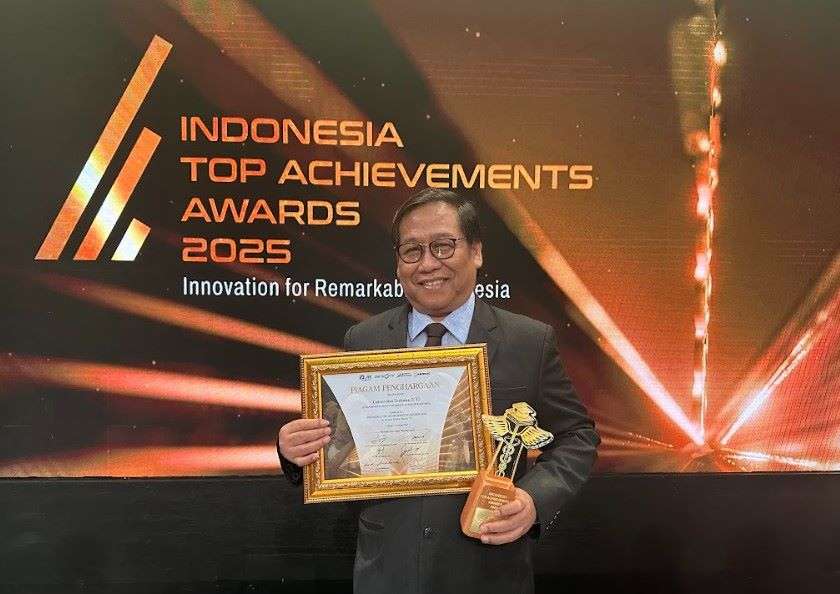 Membanggakan! UT Raih Dua Penghargaan Sekaligus pada Ajang Indonesia ...