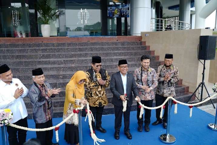 Menko PMK Pratikno Resmikan Gedung Baru UT Surabaya & SALUT Berbasis ...
