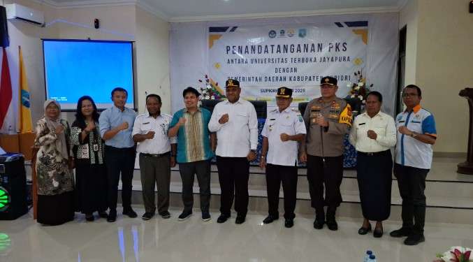 Buka Akses Pendidikan di Wilayah 3T, Supiori Gandeng UT Jayapura Tingkatkan SDM ASN ...
