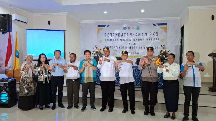 Buka Akses Pendidikan di Wilayah 3T, Supiori Gandeng UT Jayapura Tingkatkan SDM ASN ...