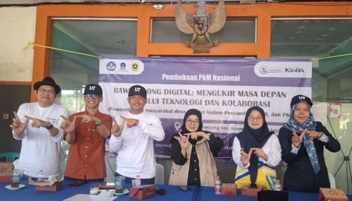 Transformasi Berbasis Digital di Desa Rawakalong, Wujud PkM Nasional UT Berdampak – Universitas ...