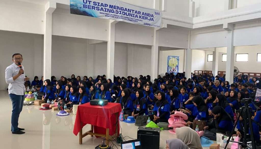 Everyone Can Go to College, SALUT Doktor Sukarni Bojonegoro Hones New ...